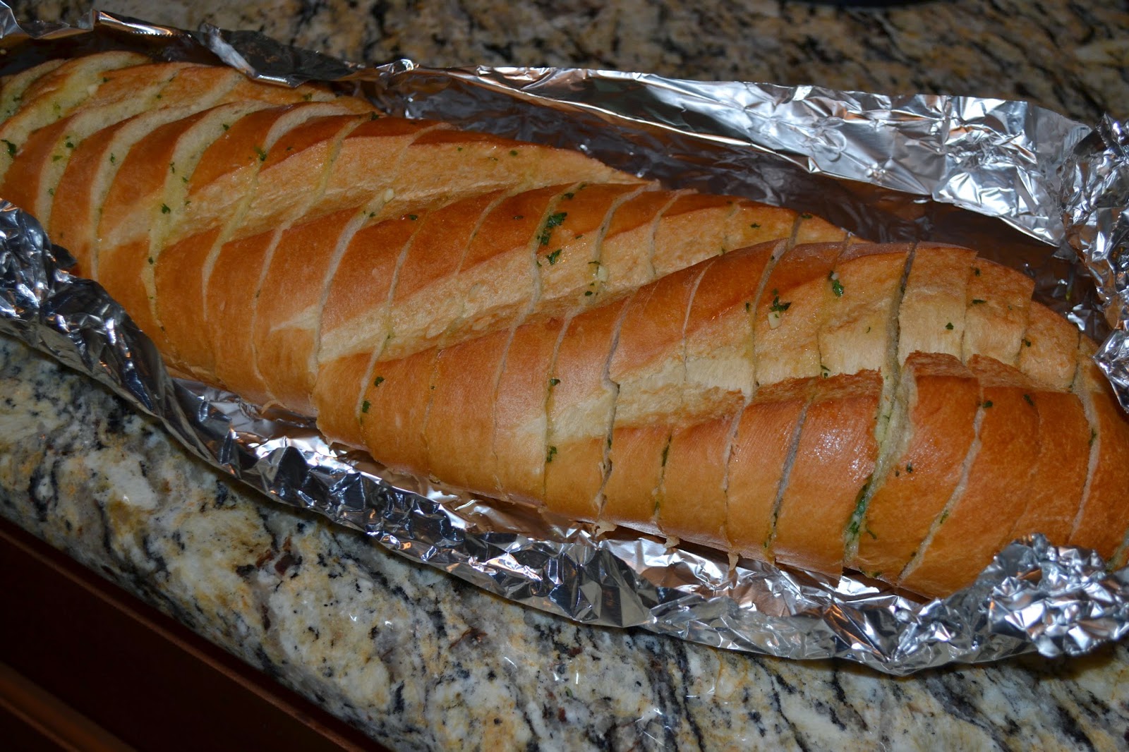 Southern Embrace: The Best Garlic Bread