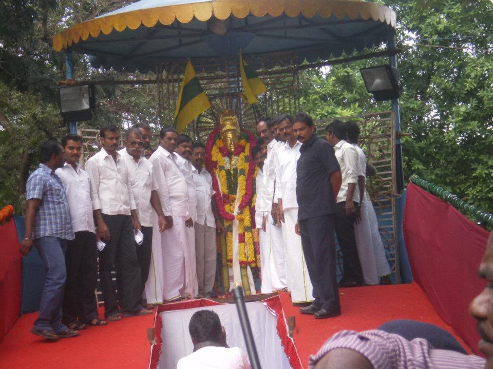 MURUGARAJ DEVAR: vandayar