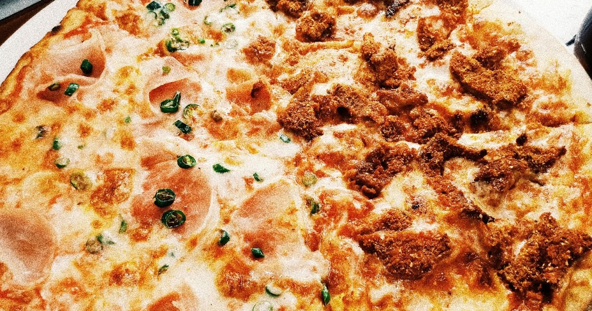 Yum: Pizze-Riah, Lagos - Bronzed Out