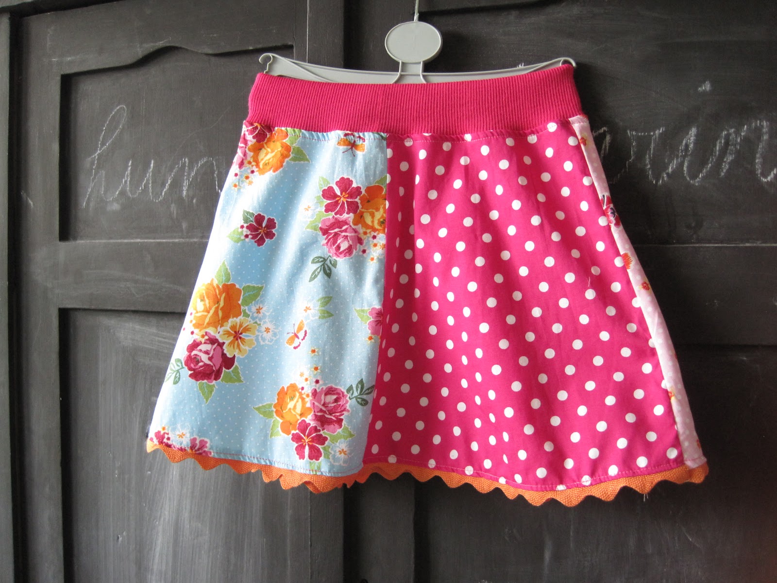 Effie maakt: rokjes (die haar meisjes niet zullen dragen)