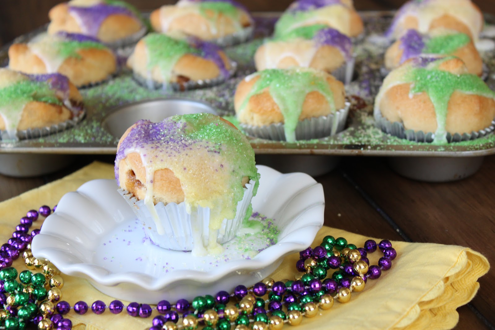 Crave. Indulge. Satisfy.: Mardi Gras - King Cake Cupcakes