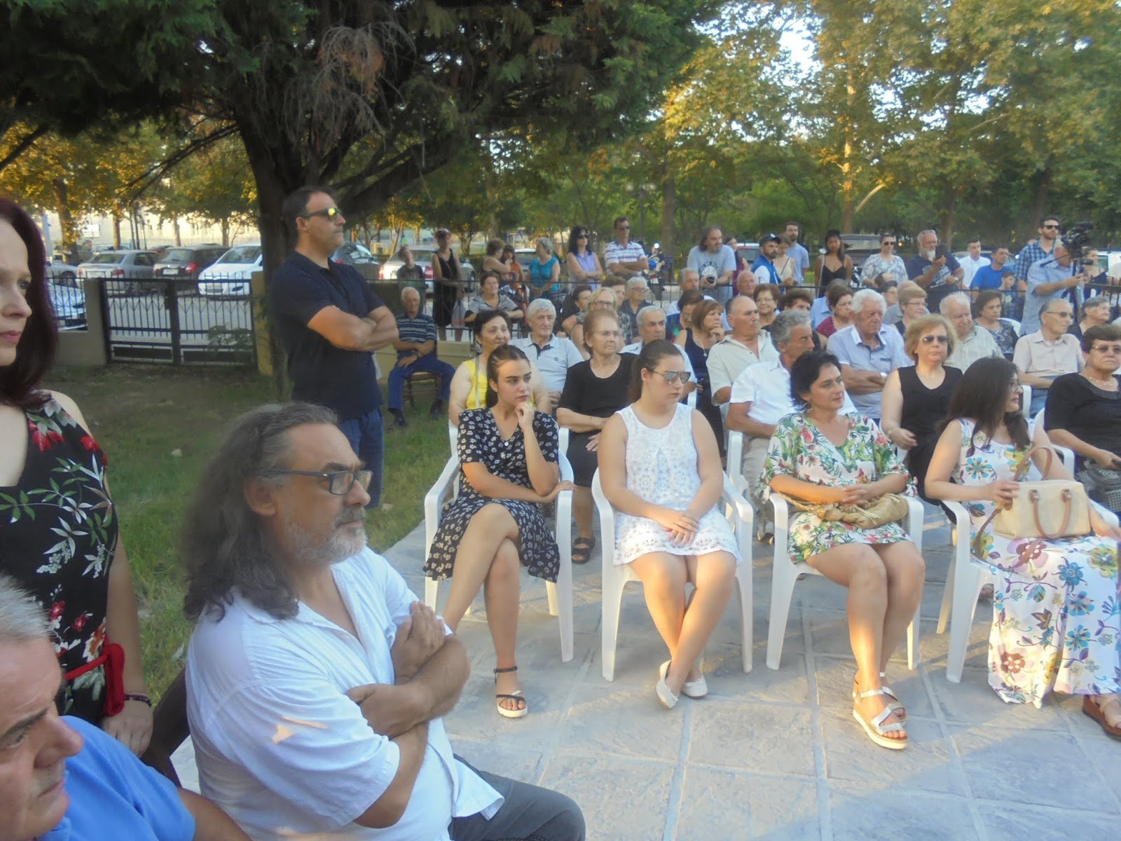 ΛΕΥΤΕΡΙΑ: ΠΛΗΘΟΣ ΚΟΣΜΟΥ ΣΤΑ ΑΠΟΚΑΛΥΠΤΗΡΙΑ ΤΗΣ ΠΡΟΤΟΜΗΣ ΤΟΥ ΜΗΤΡΟΠΟΛΙΤΗ ...
