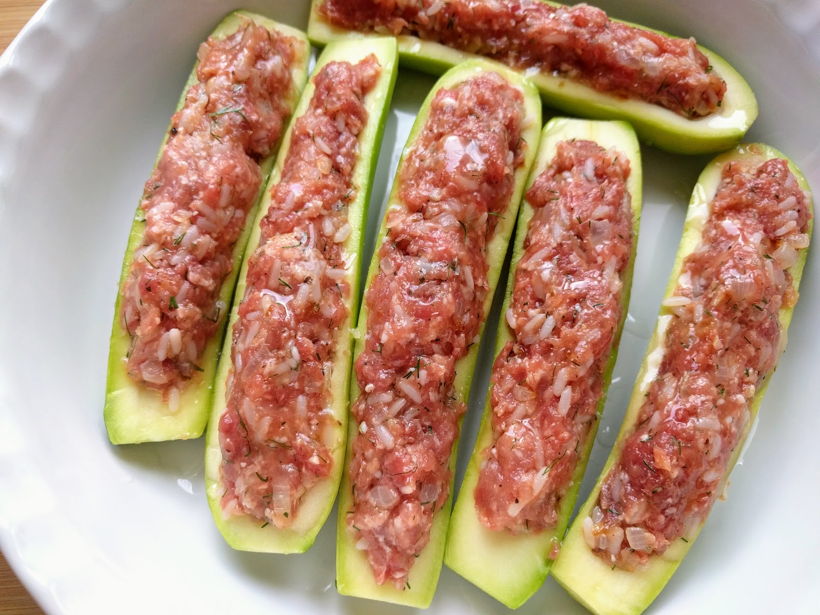 - Gefüllte Zucchini mit Hackfleisch