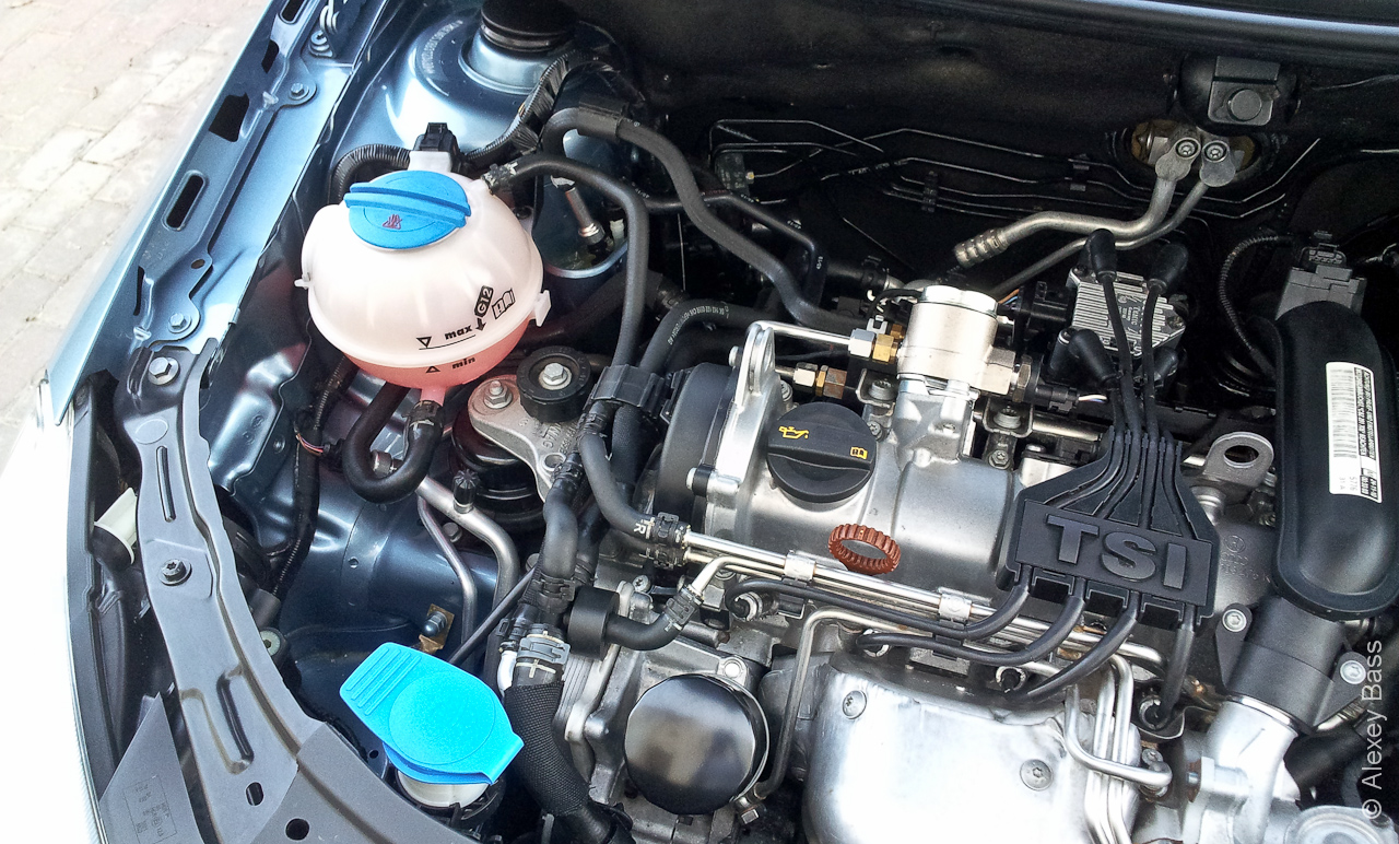 Skoda Fabia in Israel: Engine washing