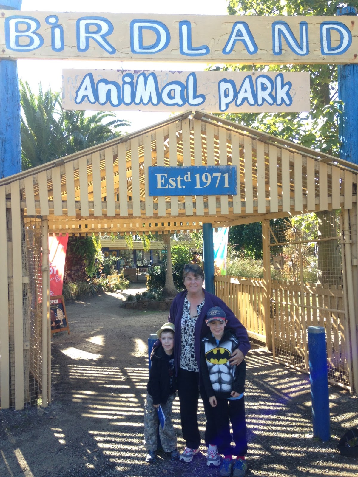 The Finneys Down Under: Birdland Animal Park - Batemans Bay