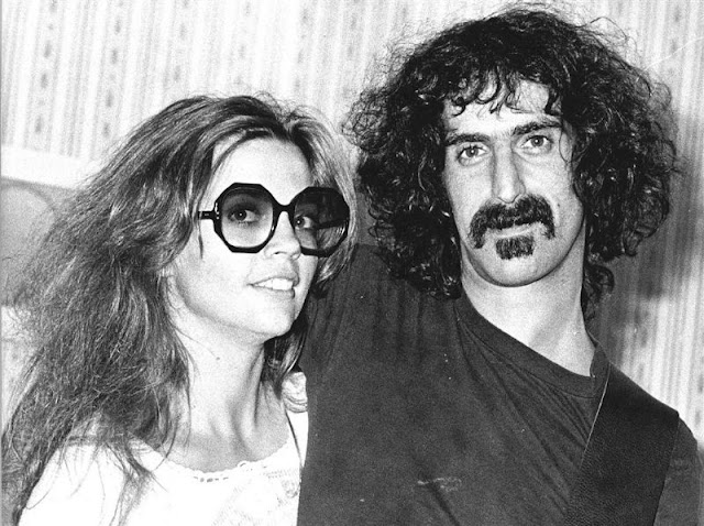 Frank & Gail Zappa: 20 Romantic Photos of Frank Zappa and His Second ...
