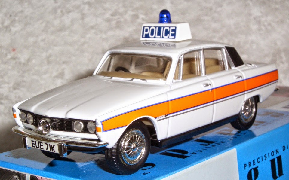 ModelMadnessUK: VANGUARDS - Rover P6 2000 Police
