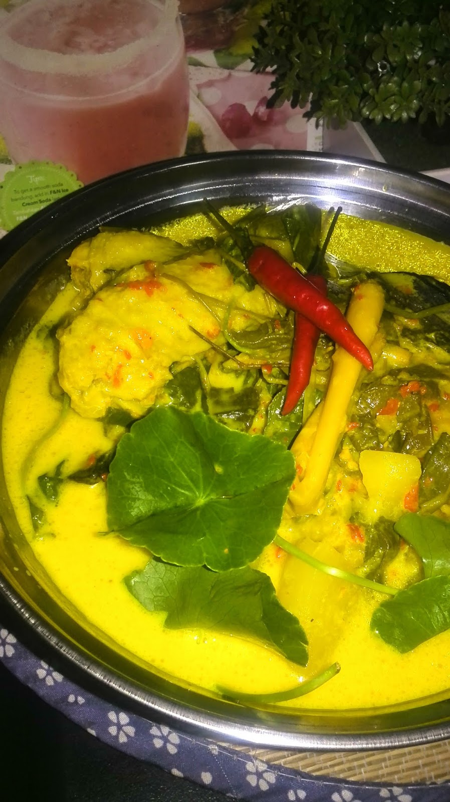 namakucella: PEGAGA MASAK LEMAK CILI API DENGAN AYAM