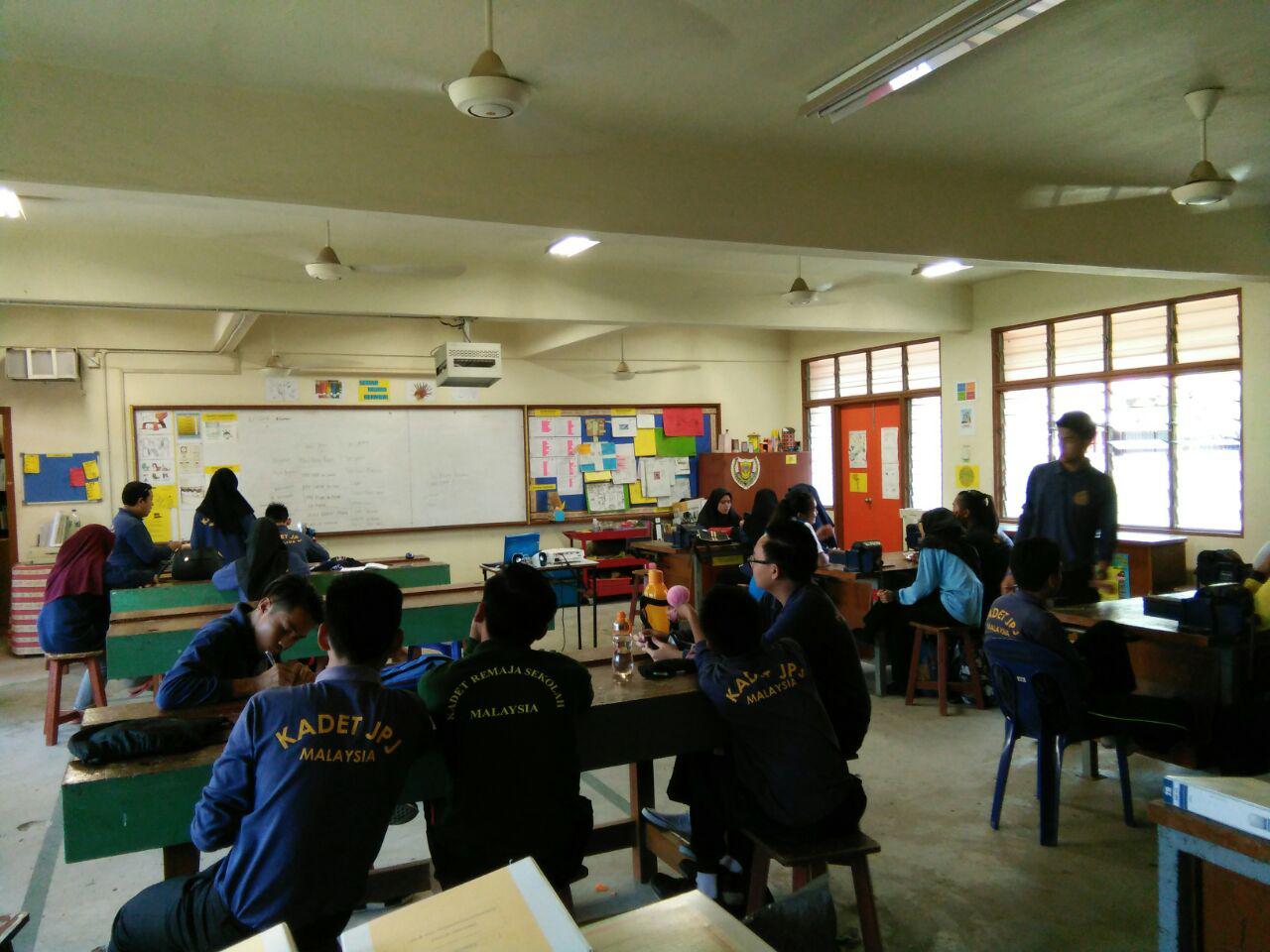 SMK LABUAN 2018: PERJUMPAAN KOKUM UNIT BERUNIFORM 1