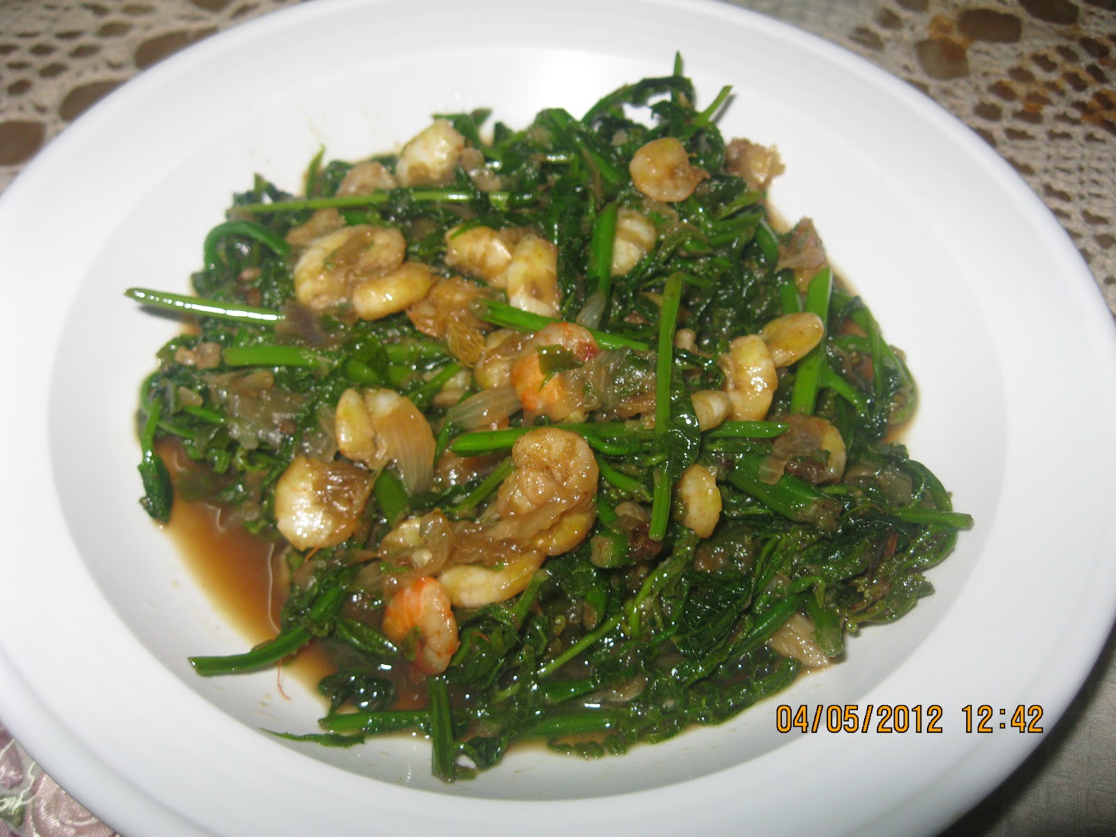 RESEPI CIKGU ANI: TUMIS PUCUK PAKU