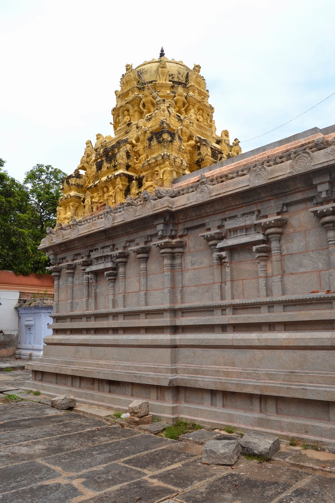 Tamilnadu Tourism: Adhinathar Jain Temple, Poondi, Arani, Thiruvannamalai