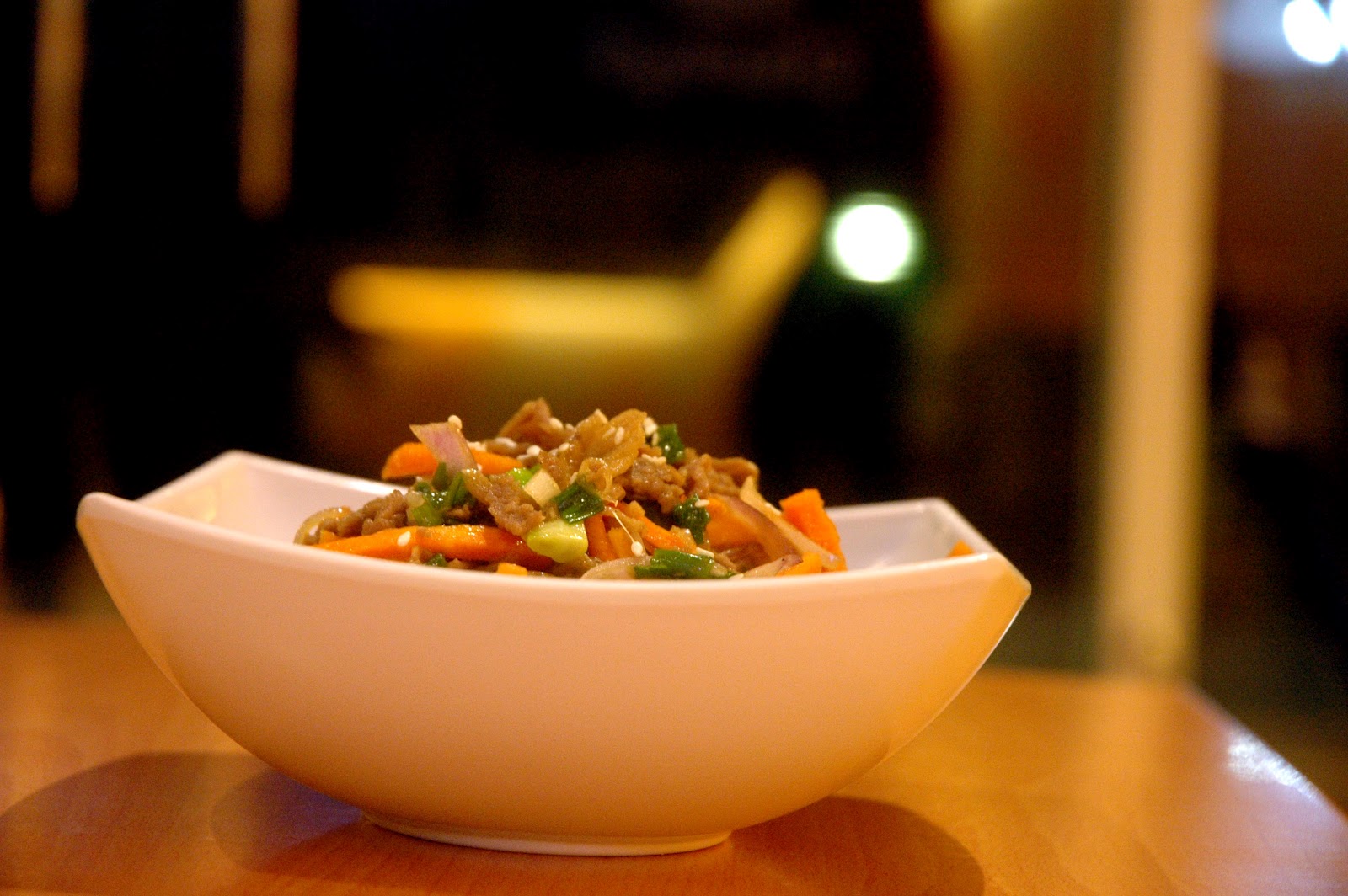 DUDE FOR FOOD: Clucky's: Not Just Chicken...