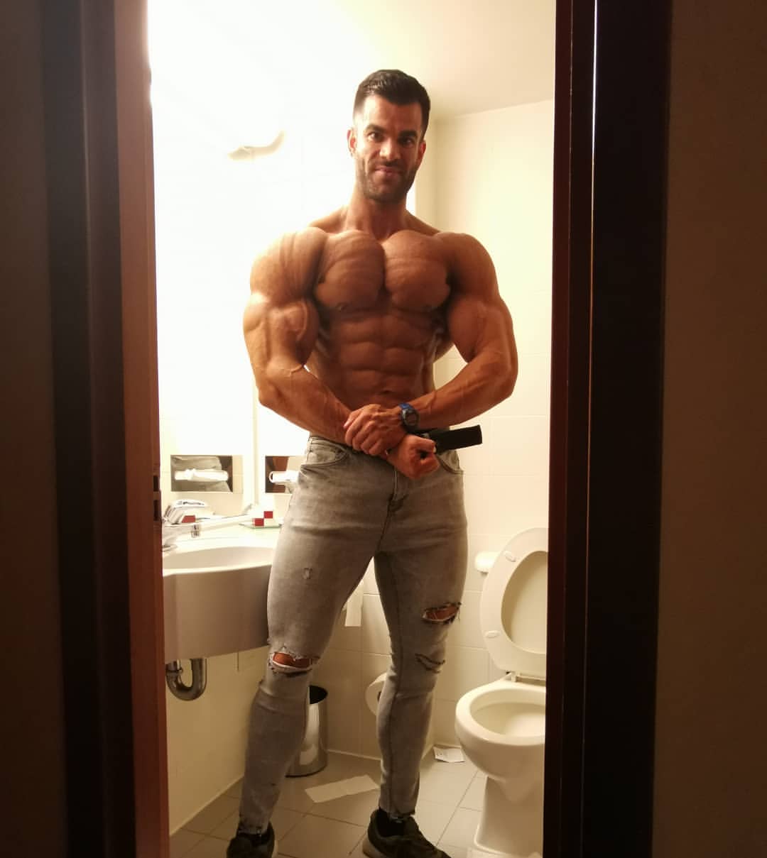 the beauty of male muscle: David