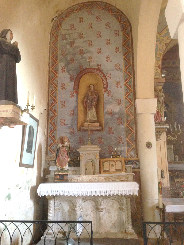 Lululiz in Lalaland: A Roman church in a tiny French village