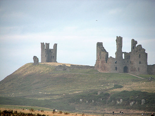 Places of interest in the United Kingdom: Dunstanburgh Castle ...