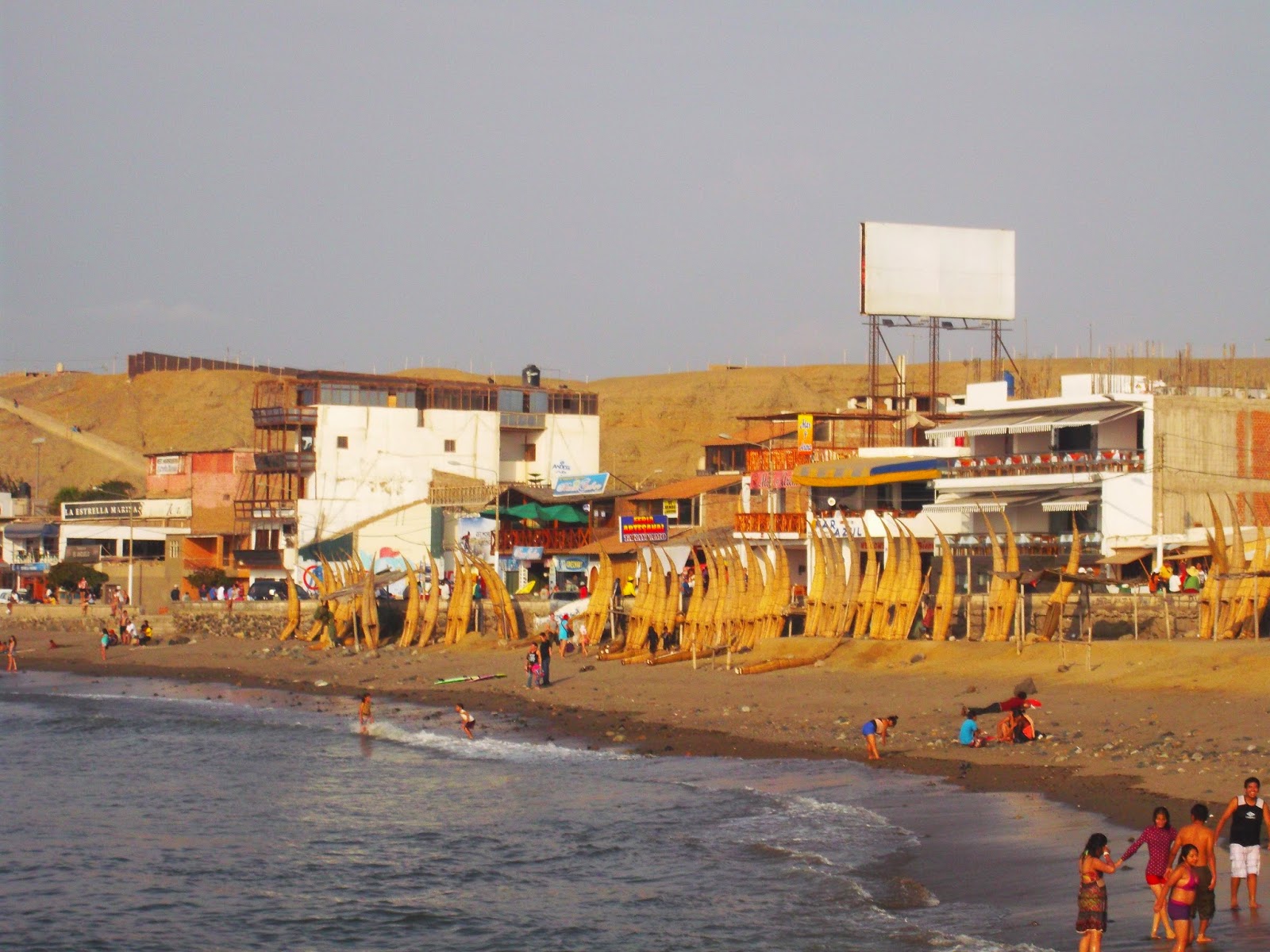 see the sunset in Huanchaco, thats be great !!! | Rumbo Peru