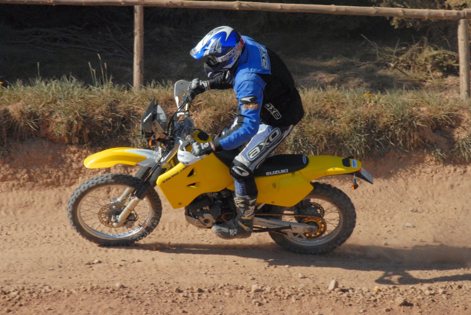 Der SUZUKI DR RALLYE & DR CUSTOM BIKE BLOG: HESSLER RALLYE DR-Z 400