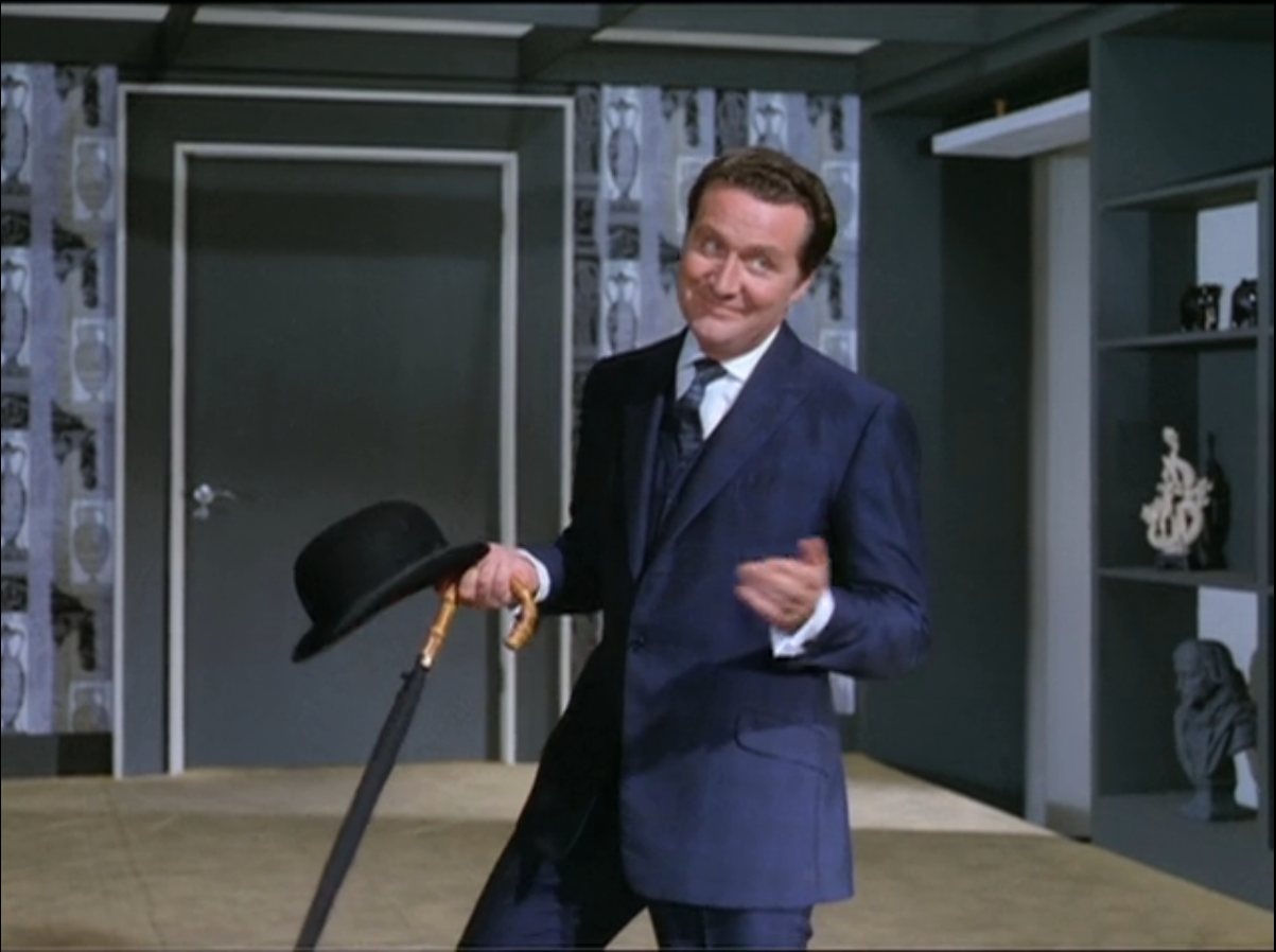 Chapeau Melon et Bottes de Cuir: Patrick McNee est John Steed