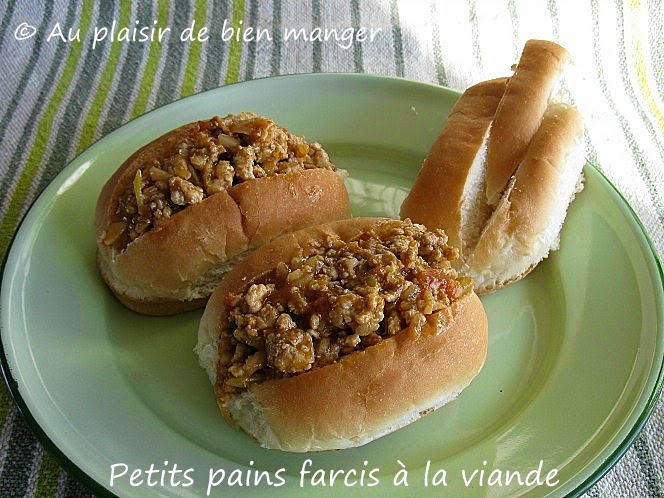 AU PLAISIR DE BIEN MANGER: Petits pains farcis à la viande