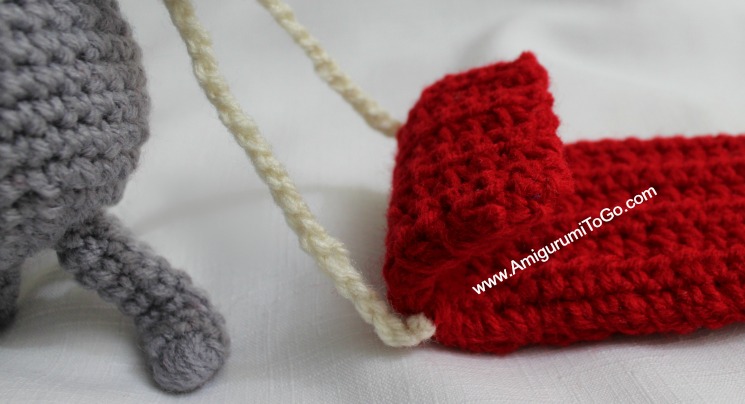 Crochet Sled For Your Amigurumi