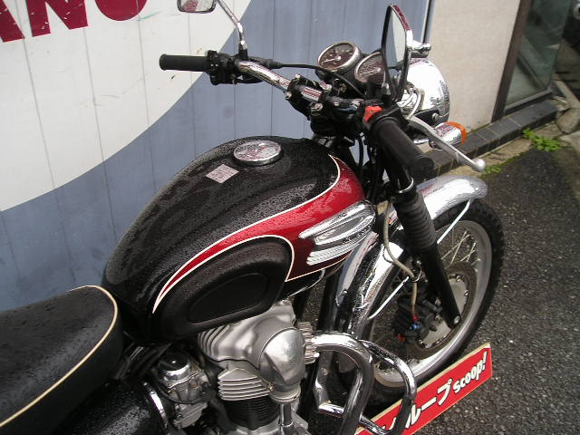 SOX中野店スタッフブログ: 願いが届いた！？ W650 入荷！！！