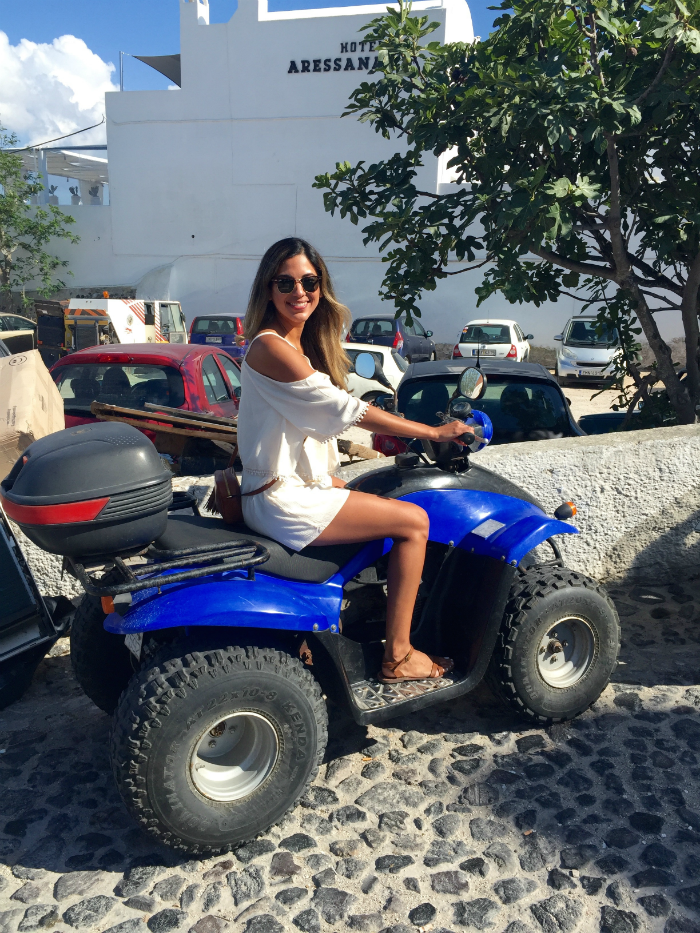 Viva Travels: Santorini Quick Travel Guide | Viva Fashion