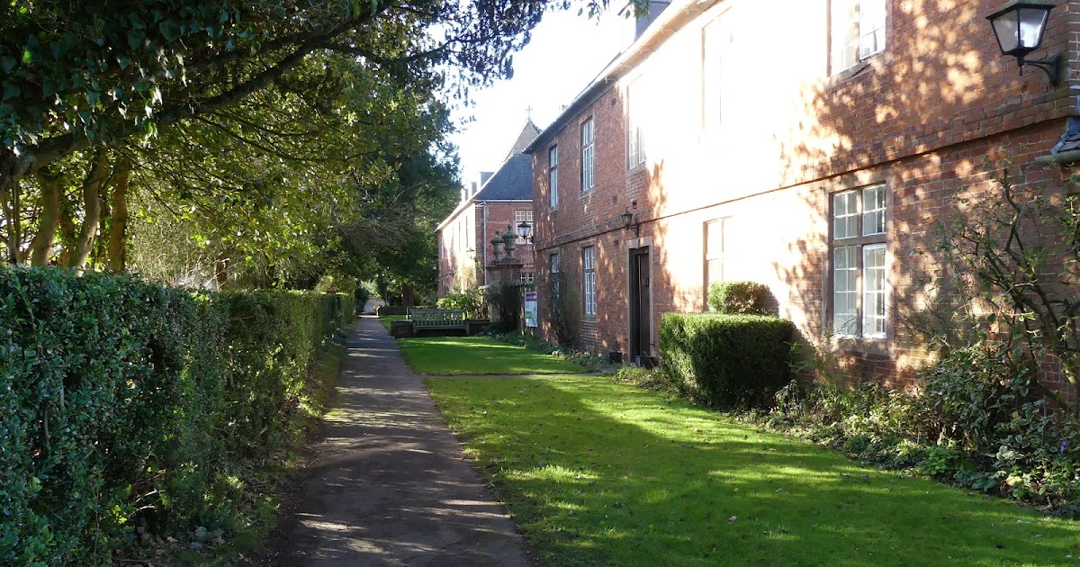 Ragged Robin's Nature Notes: Snowdrops at St Mary's Temple Balsall