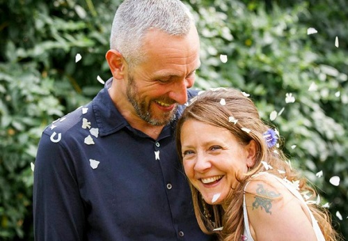 SHOCKING Man Says He Slept With His Wife s Dead Body In Their Bedroom Says Everyone Should Do shocking-man-says-he-slept-with-his-wife-s-dead-body-in-their-bedroom-says-everyone-should-do