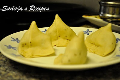 Sailaja's Recipes: Samosa