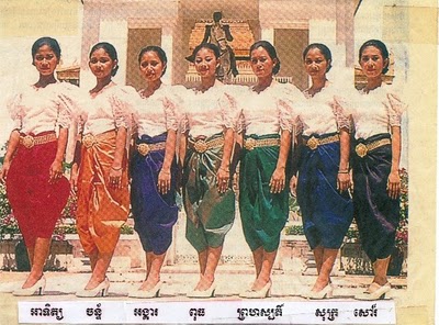All about Cambodia: Color of Cambodian Clothes for a Week