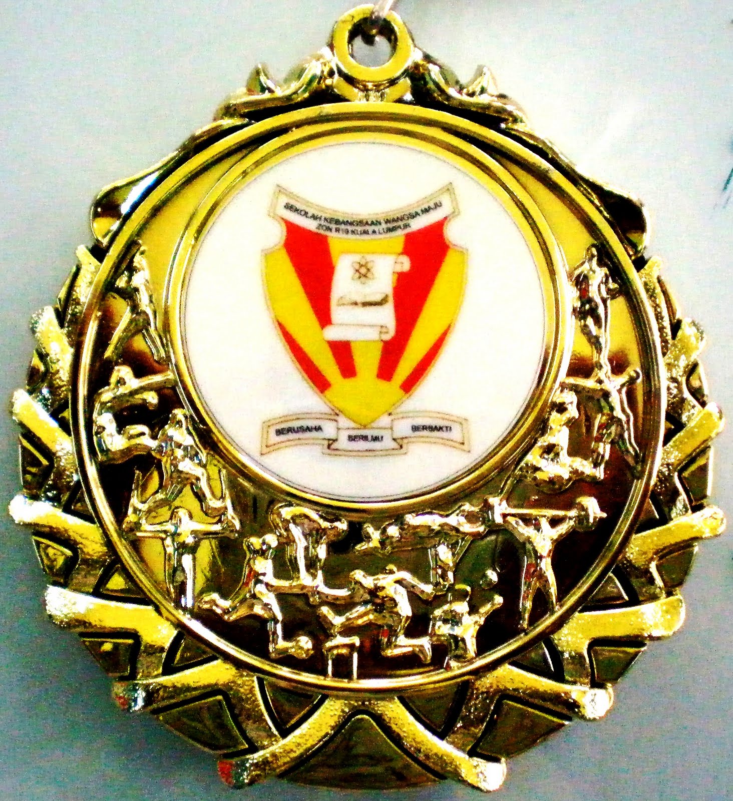 s i l v e r s t a l l i o n: . PLASTIC HANGING MEDAL ( Complete set ...