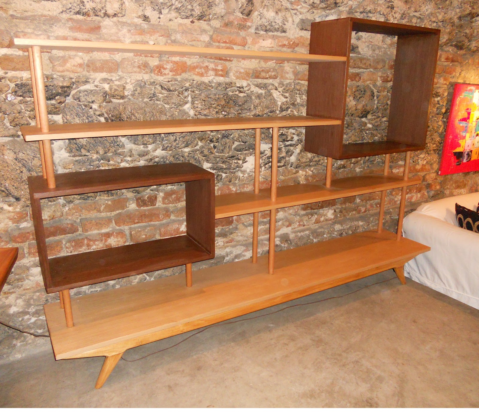 Design de Móveis e Antiguidades: Estantes