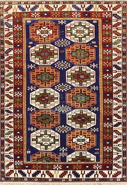 FASHION of Life Style: Pakistani Traditional Rug and Carpets