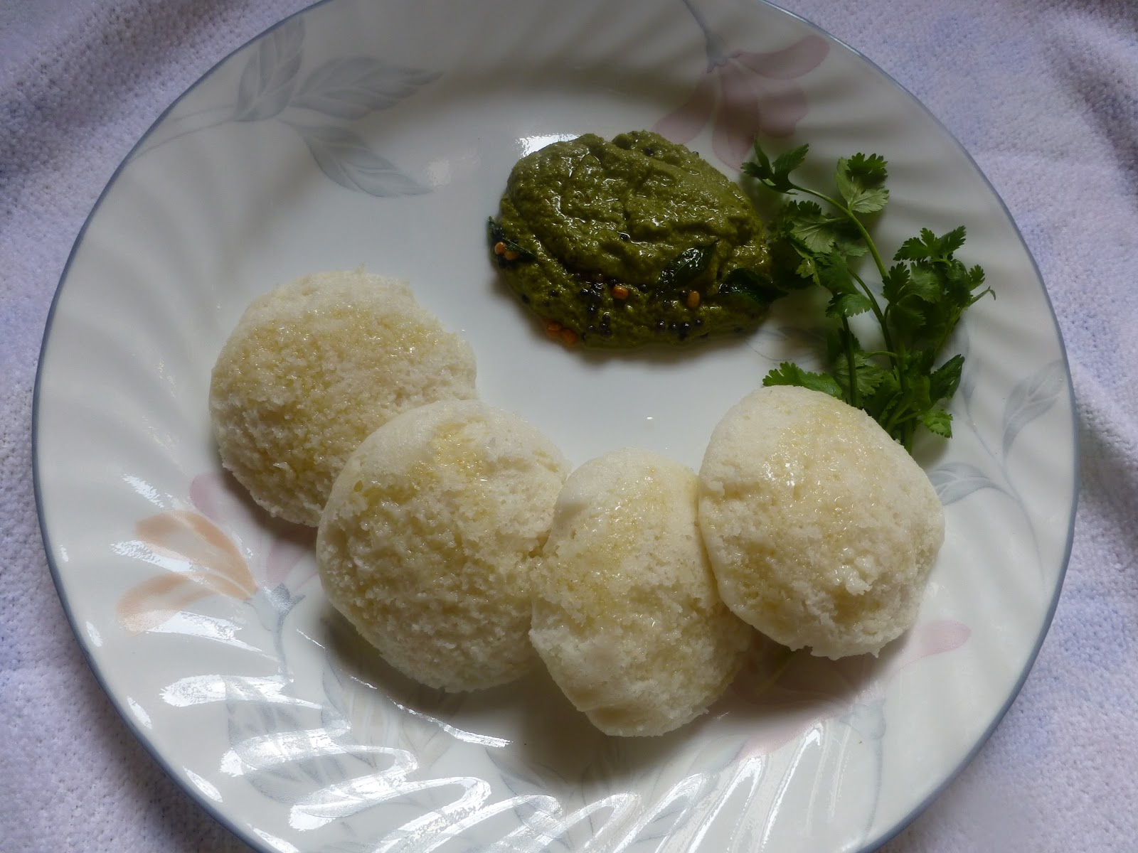 Singapore Chettinad Recipes: Chettinad special soft Idli/Steamed Rice Cake: