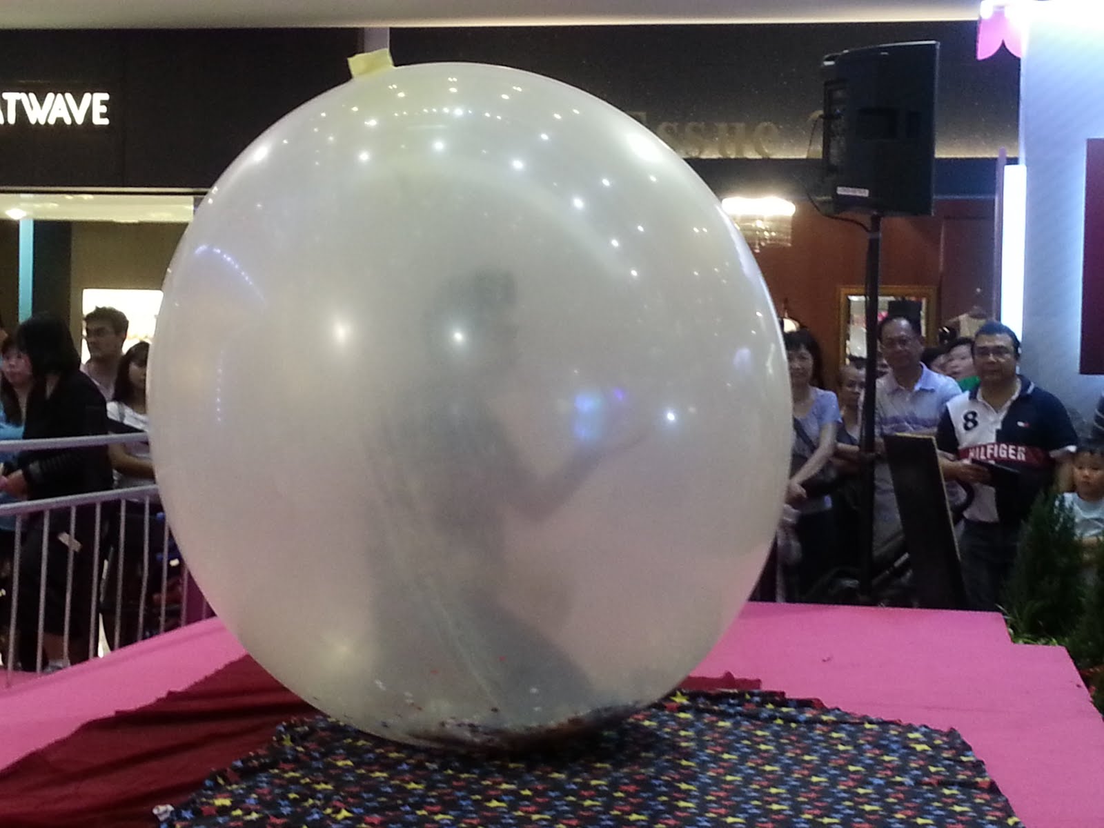 Welcome to Talents Entertainment: Man in Balloon Act