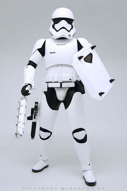 toyhaven: Review 1: Hot Toys Star Wars: The Force Awakens 1:6 Finn ...