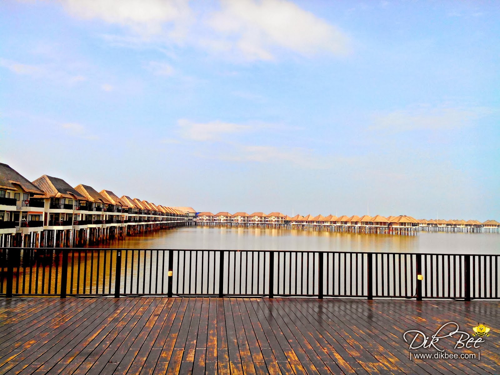 Avani Sepang Goldcoast Resort Dan Banghuris Homestay | Destinasi ...