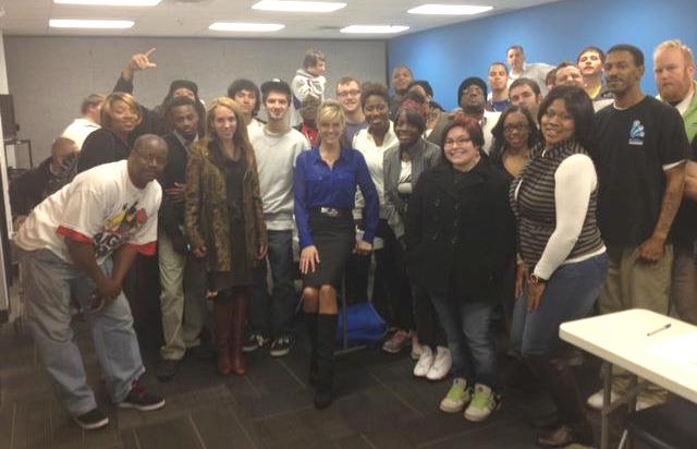 THE APPRECIATION OF NEWSWOMEN WEARING BOOTS BLOG: kris pickel