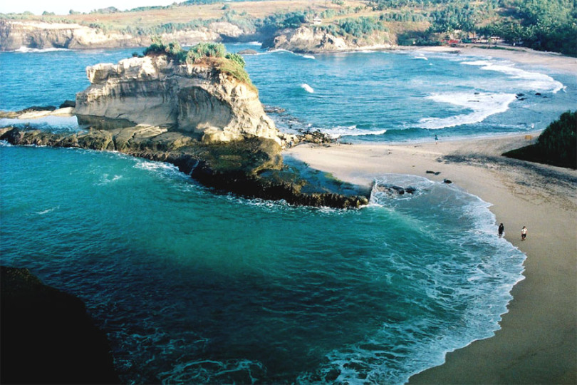 Klayar Beach | the best Beach in east java Indonesia - Amazing Indonesia