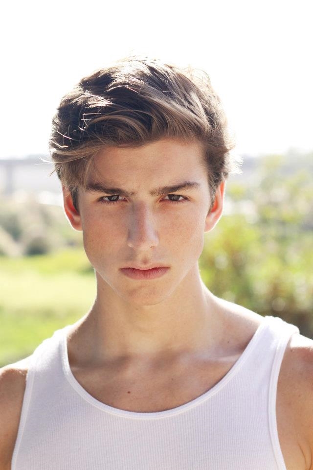 HANDSOME FACES: Head Shot of Pretty Boys and Handsome Men