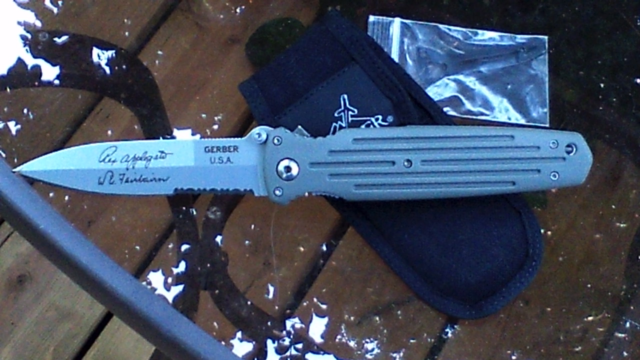 STRsBack Yard Knife Works: Gerber Applegate/Fairbairn Combat Folder ...