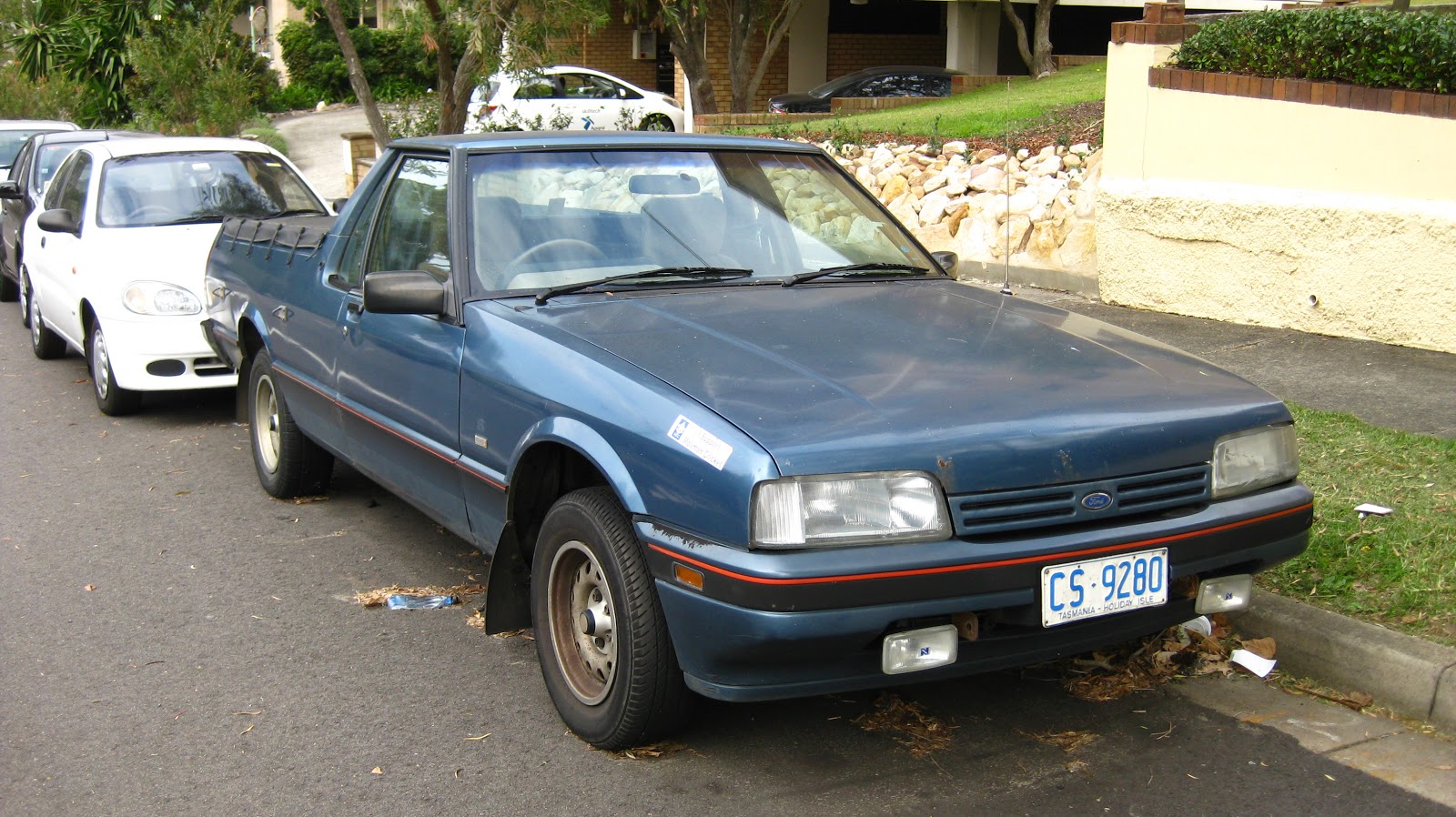 Aussie Old Parked Cars: 1985 Ford XF Falcon S Pack 5 Speed Ute