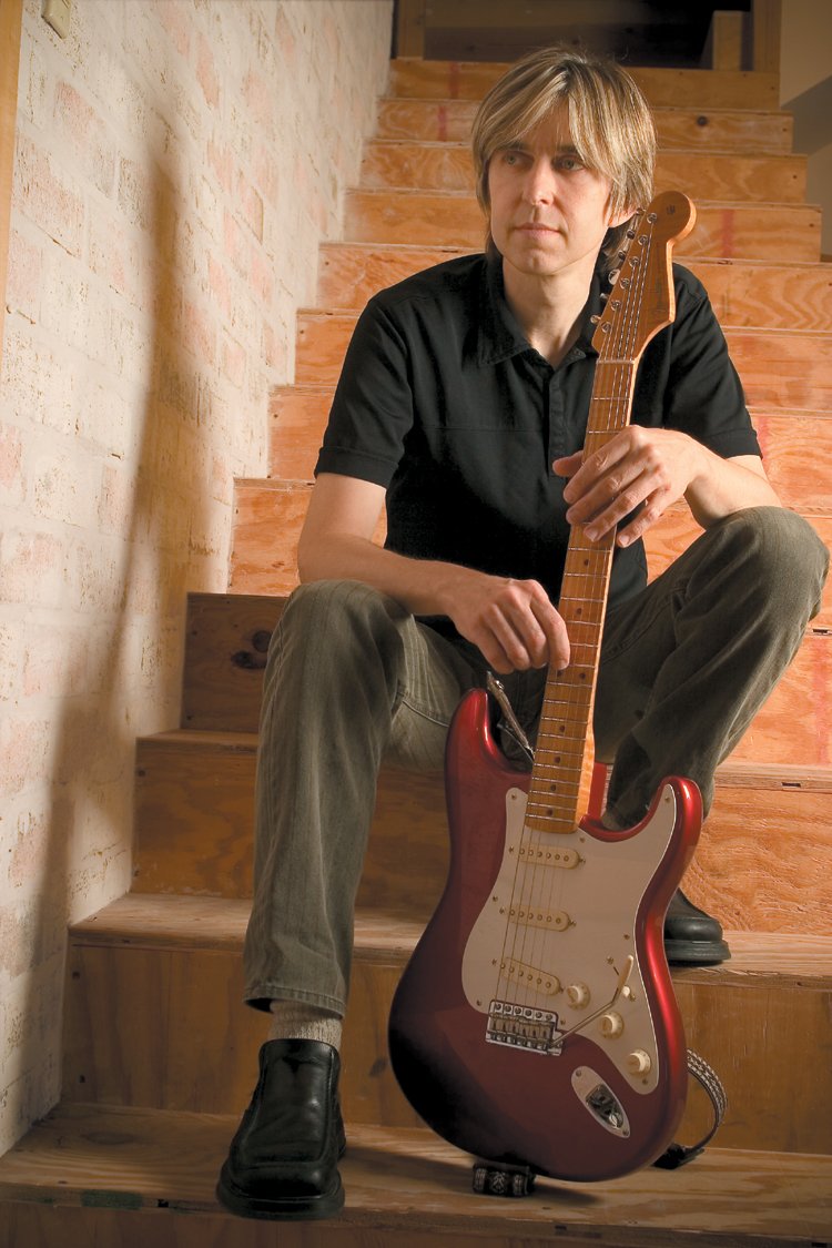 Ultimate Guitarist/Bassist: Eric johnson