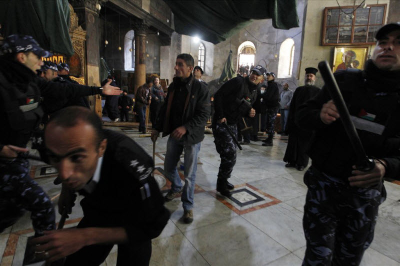 Greedy Pix: Priests Mops Fight