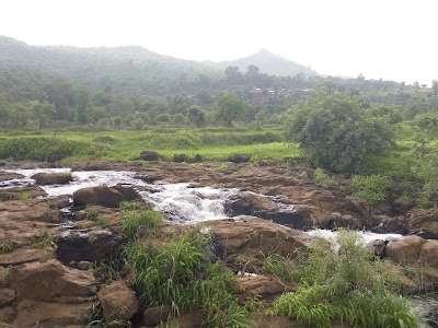 Palasdhari Waterfall at Palasdari near Karjat | The journey of a ...