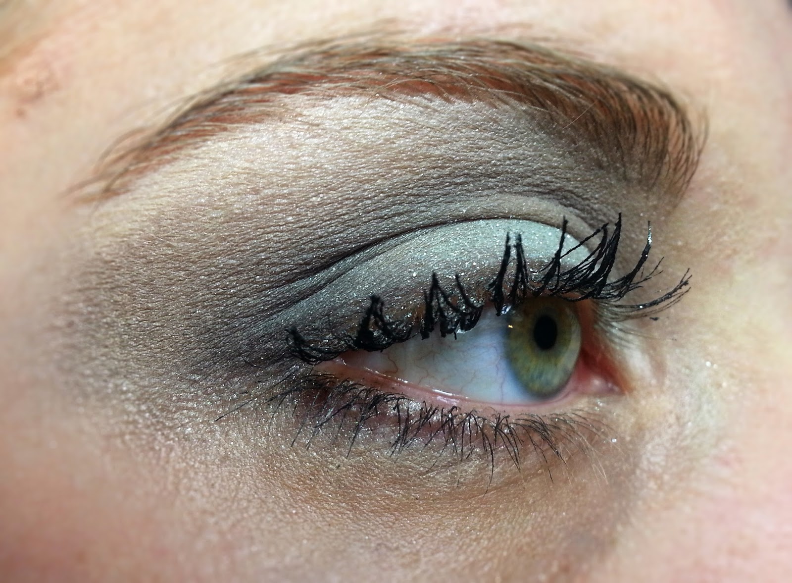 *tiny twinklings*: The Body Shop: Holiday Eyeshadow Palettes in ...