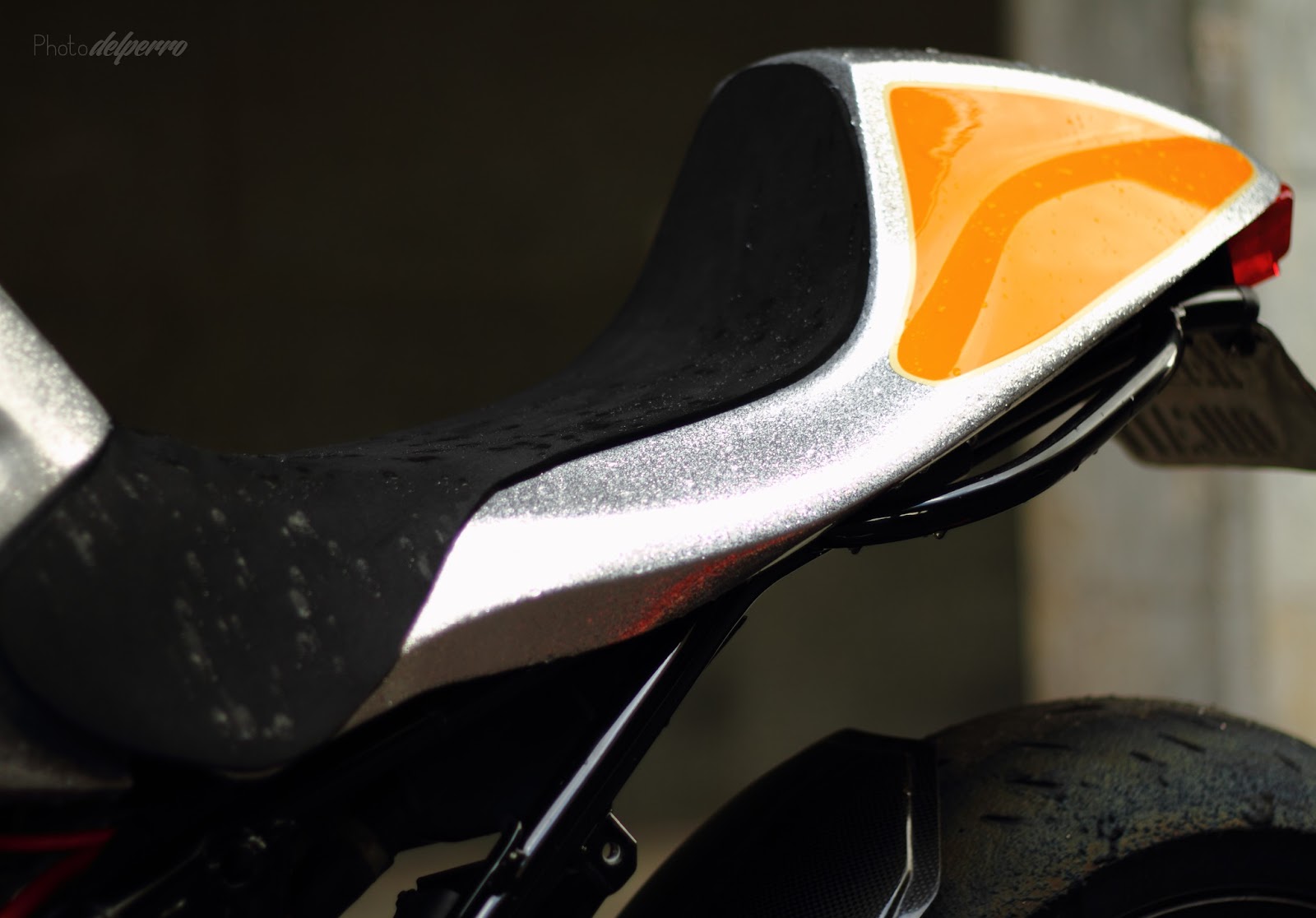 Racing Cafè: Ducati "Silver Shotgun" 2013 by Radical Ducati