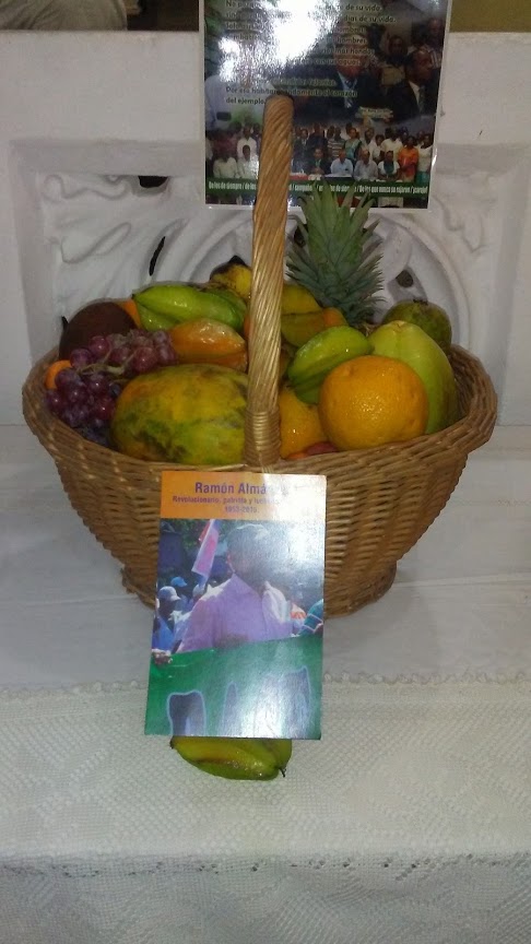 Espejismo de Luna Llena: Acto a Ramón Almanzar.