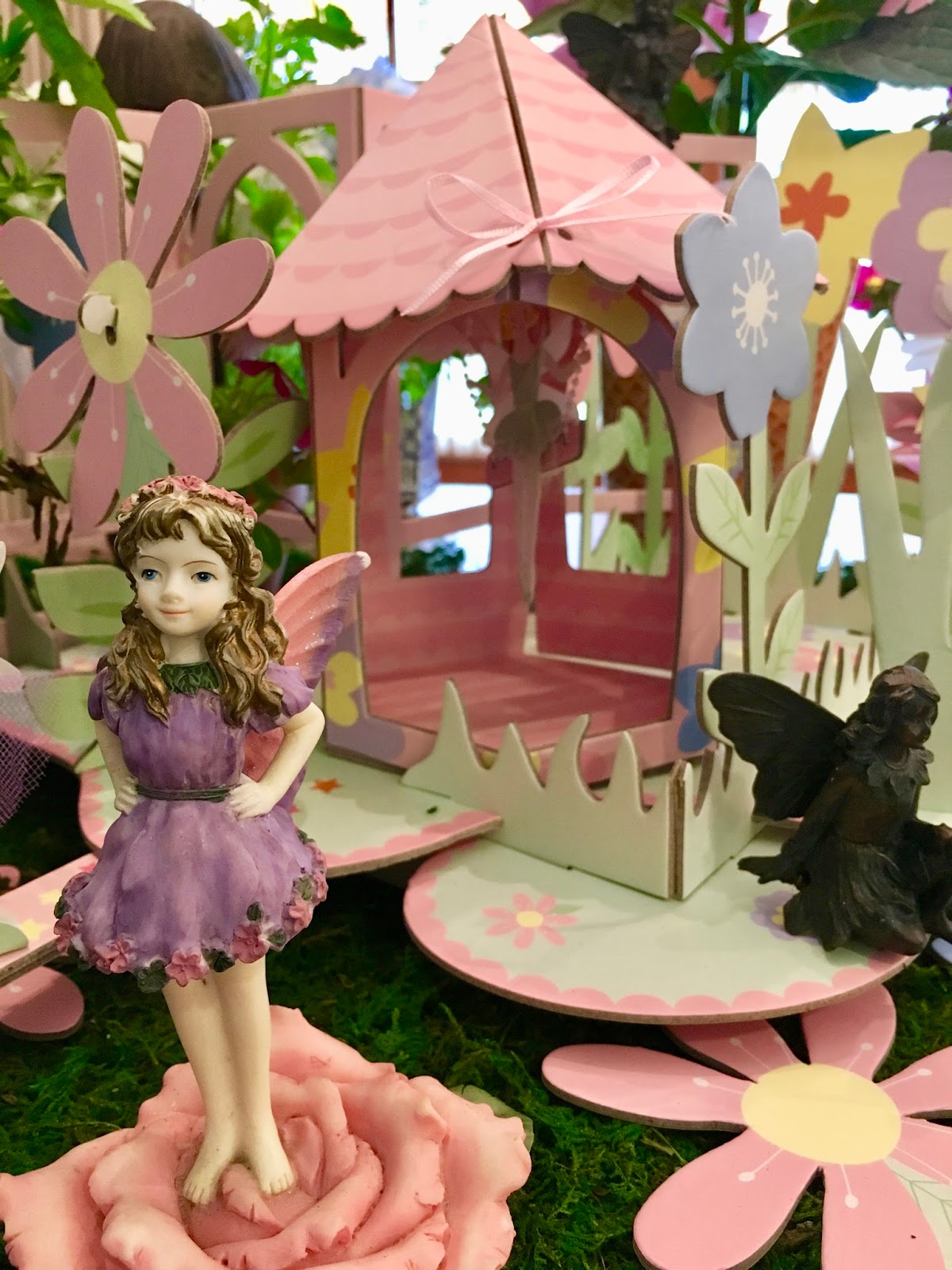 THE FRENCH HUTCH: A FAIRY BLOG MOTHER AND A FAIRY GARDEN CENTERPIECE