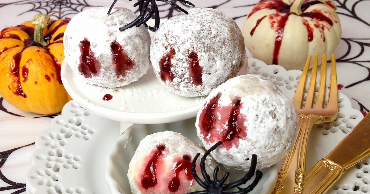 {VIDEO} Bloody Fang Bite Halloween Doughnuts (Spider Bite/Vampire Bite ...